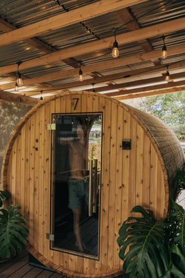 STUDIO 7 HAWAII - Updated December 2024 - 30 Photos - 3144 Monsarrat ...