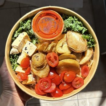 BOLTIFUL FRESH KITCHEN - Updated December 2025 - 449 Photos & 320 ...