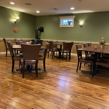 PINEWOOD PUB - Updated December 2025 - 28 Photos & 42 Reviews - 16 ...