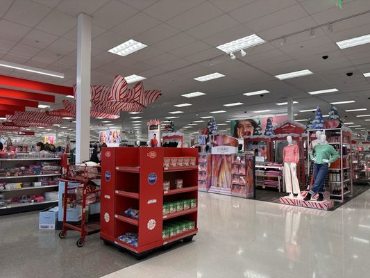 TARGET - Updated August 2025 - 610 Photos & 191 Reviews - 4601 2nd St ...