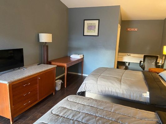 GLENDALE INN - Updated April 2026 - Request Information - 127 Pacific ...