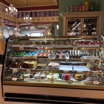 CANDY PALACE AND CANDY KITCHEN - Updated January 2025 - 724 Photos ...