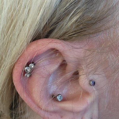 RELIC MOON PIERCING STUDIO & FINE BODY JEWELRY - 15 Photos & 35 Reviews ...