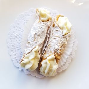 ITALIAN SUPERMARKET - 31 Photos & 26 Reviews - 265 20 Avenue NE ...