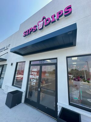 SIPS & DIPS - Updated November 2025 - 11 Photos - 1340 S Narcoossee Rd ...