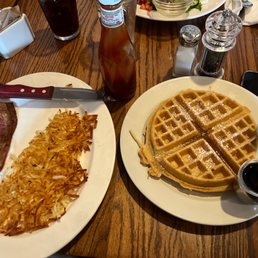 CHESTNUT COTTAGE RESTAURANT - Updated November 2024 - 490 Photos & 531 ...