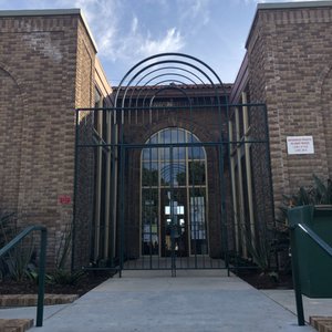 FELIPE DE NEVE BRANCH LIBRARY - 17 Photos & 10 Reviews - 2820 W 6th St ...