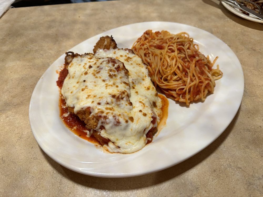 GOOD FRIENDS RESTAURANT - Updated December 2024 - 69 Photos & 29 ...