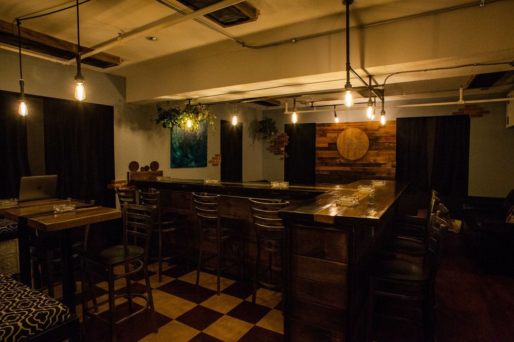 THE SUMMIT LOUNGE - Updated December 2025 - 16 Photos & 10 Reviews ...