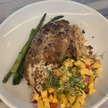 BEACH HOUSE WATERFRONT RESTAURANT - Updated September 2024 - 1610 ...