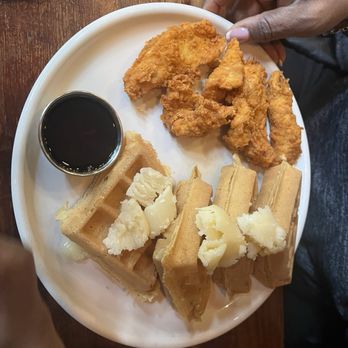 MATCHBOX - Updated May 2025 - 561 Photos & 399 Reviews - 919 Ellsworth ...