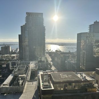 THE LINDLEY - Updated January 2026 - 22 Photos & 16 Reviews - 1331 ...