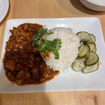 THE ELEPHANT WALK - Updated July 2025 - 619 Photos & 341 Reviews - 1415 ...