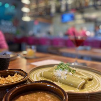 DON BOLOS - Updated December 2025 - 59 Photos & 31 Reviews - 981 E 87th ...