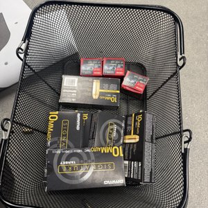 GEORGIA ARMS - Updated December 2025 - 20 Reviews - 15 E Industrial Ct ...