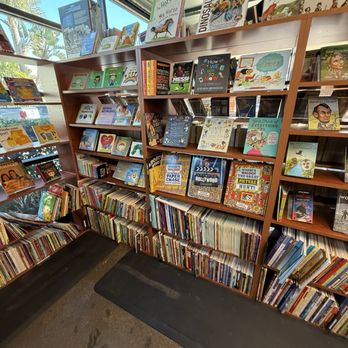 HALF OFF BOOKS - Updated June 2025 - 259 Photos & 306 Reviews - 141 W ...