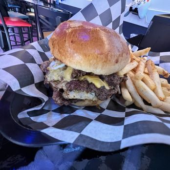 RETRO BITES - Updated December 2025 - 125 Photos & 15 Reviews - 1582 US ...