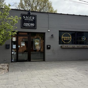 SAGER-STONEYARD PUB - Updated January 2026 - 164 Photos & 75 Reviews ...