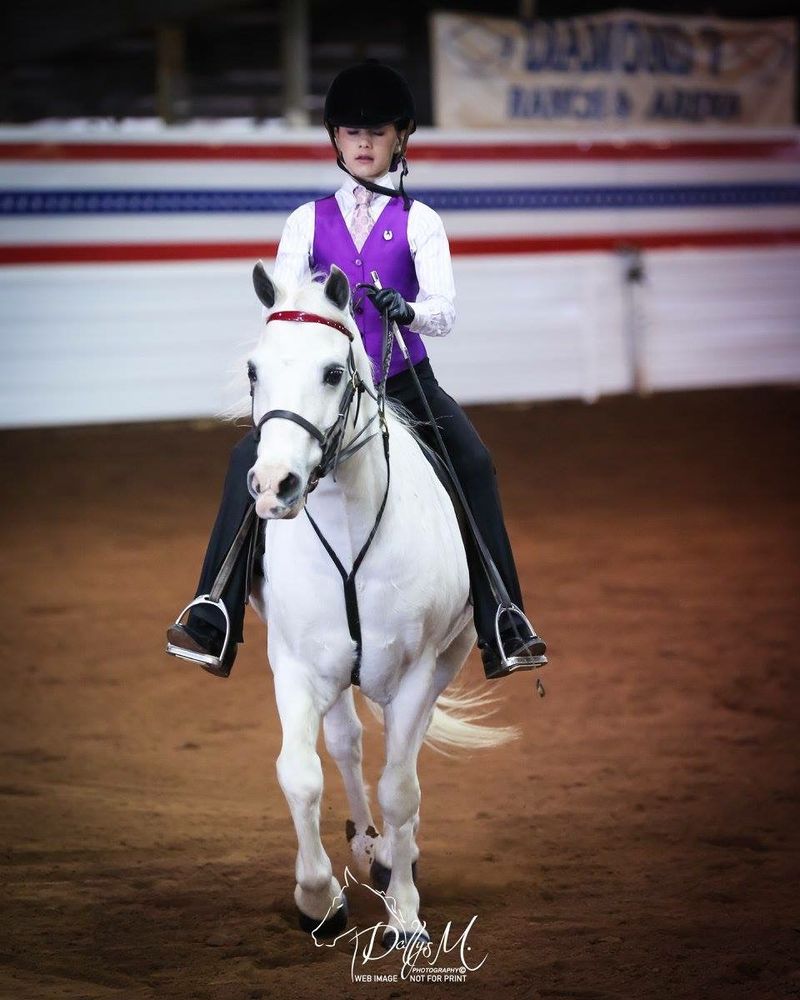 REDWING FARM - 3607 Red Wing Farm Ridge, Waterloo, IL - Yelp