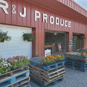 MOUNTAIN FRESH PRODUCE - 8195 US Hwy 74 W, Whittier, North Carolina ...