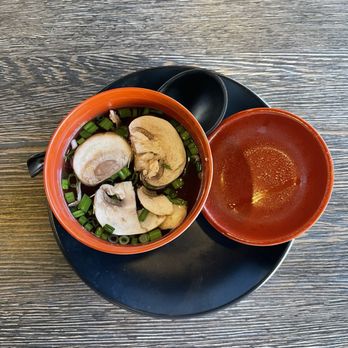 KAIRU SUSHI AND NOODLE BAR - Updated March 2025 - 81 Photos & 66 ...