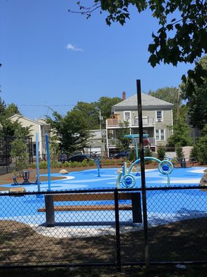 BARRY PARK - Updated December 2025 - 29 Photos - Barry Park, Lynn ...