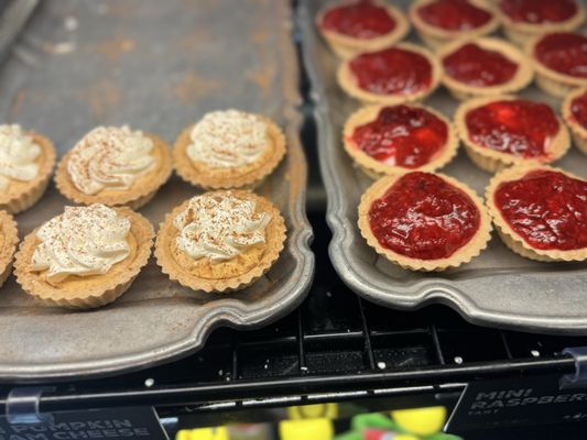 KNEADERS BAKERY & CAFE - Updated November 2025 - 72 Photos & 168 ...