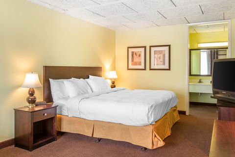 RODEWAY INN - Updated May 2026 - 5252 New Jesup Hwy, Brunswick, Georgia ...