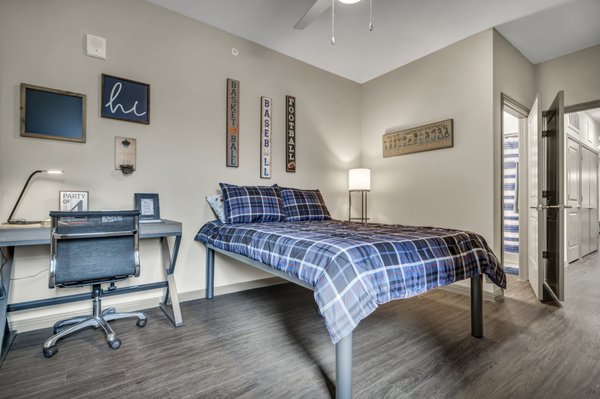 NTX APARTMENTS - Updated February 2026 - 10 Photos - 900 Ave C, Denton, Texas - Apartments ...