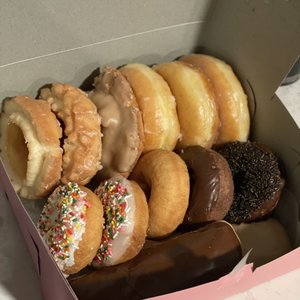 MARY’S DONUTS - Updated July 2024 - 676 Photos & 713 Reviews - 8959 ...