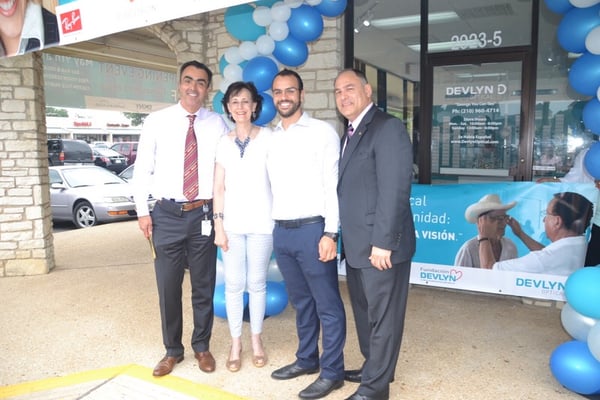 DEVLYN OPTICAL - Updated April 2025 - 12 Photos - 2923 Thousand Oaks ...