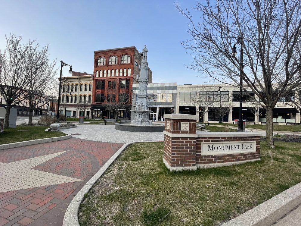 MONUMENT PARK - Updated January 2026 - 1 Fulton St W, Grand Rapids ...
