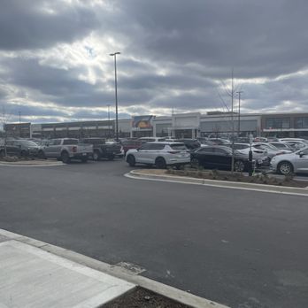 TANGER OUTLETS NASHVILLE - Updated August 2025 - 37 Photos & 26 Reviews ...