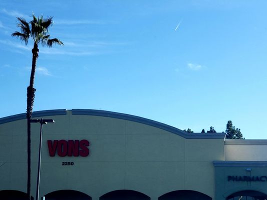 VONS - Updated April 2025 - 35 Photos & 27 Reviews - 2250 Otay Lks Rd ...