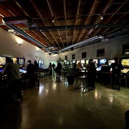 EIGHTYTWO - Updated June 2025 - 1468 Photos & 1708 Reviews - 707 E 4th ...