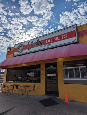 SHIPLEY DO-NUTS - Updated October 2025 - 16 Photos & 38 Reviews - 418 Hwy 12 E, Starkville ...