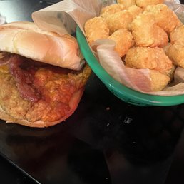 CASE AND BUCKS GRUB & PUB - Updated November 2025 - 59 Photos & 114 ...