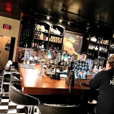 FINICKY FRANKS - 80 Photos & 103 Reviews - 9520 Calhoun Rd, Omaha ...