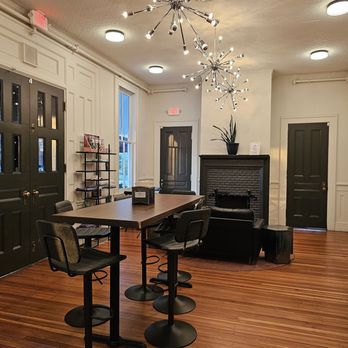 KNOWLEDGE PERK COFFEE COMPANY - Updated June 2025 - 36 Photos & 23 ...