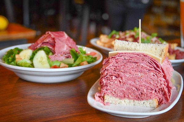 SLYMAN’S TAVERN - INDEPENDENCE - 339 Photos & 400 Reviews - 6901 ...