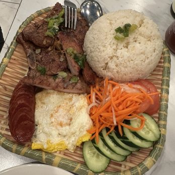 LC PHO - Updated December 2025 - 226 Photos & 205 Reviews - 2739 W ...