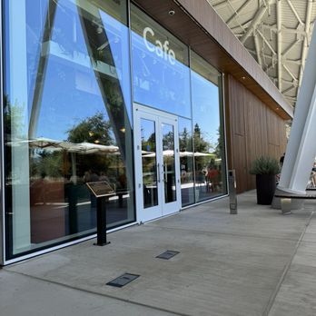 GOOGLE VISITOR EXPERIENCE CAFE - Updated August 2025 - 563 Photos & 86 ...