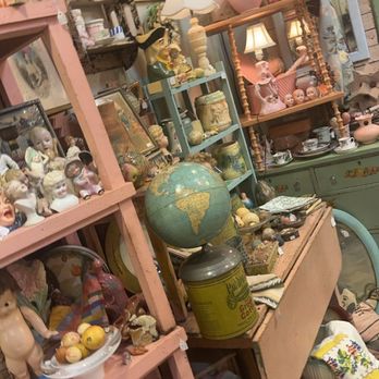 UNCOMMON OBJECTS - 835 Photos & 403 Reviews - 1602 Fortview, Austin ...