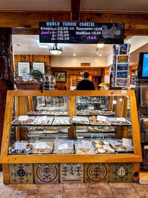 JACOB LAKE INN RESTAURANT - Updated December 2025 - 174 Photos & 203 ...