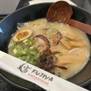 FUJIYA RAMEN SUSHI BAR - 70 Photos & 25 Reviews - 300 Sharaf Ave, Red ...