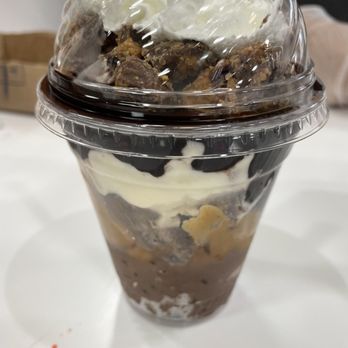 CARVEL - Updated January 2026 - 28 Photos & 31 Reviews - 4953 W ...