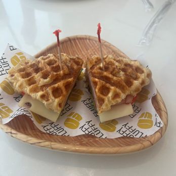 FLUFFY FLUFFY DESSERT CAFE - Updated April 2025 - 454 Photos & 171 ...