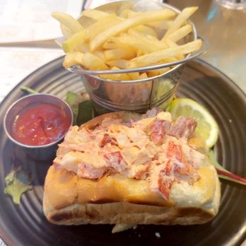 FETE - Updated November 2024 - 80 Photos & 52 Reviews - 25 Kingston St ...