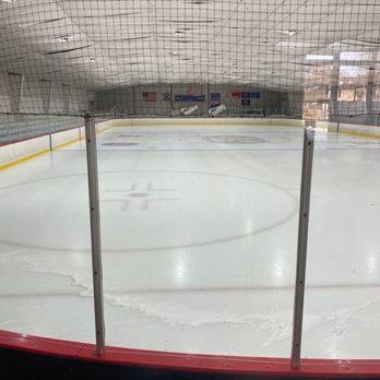 CAROL STREAM ICE RINK - Updated December 2025 - 540 Gundersen Dr, Carol ...