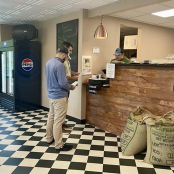 CHUMPY’S KITCHEN & ROASTERY - Updated September 2025 - 14 Photos - 555 ...